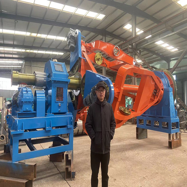 High Rotation Speed Laying Up Machine CLY-2000/1+4 Core